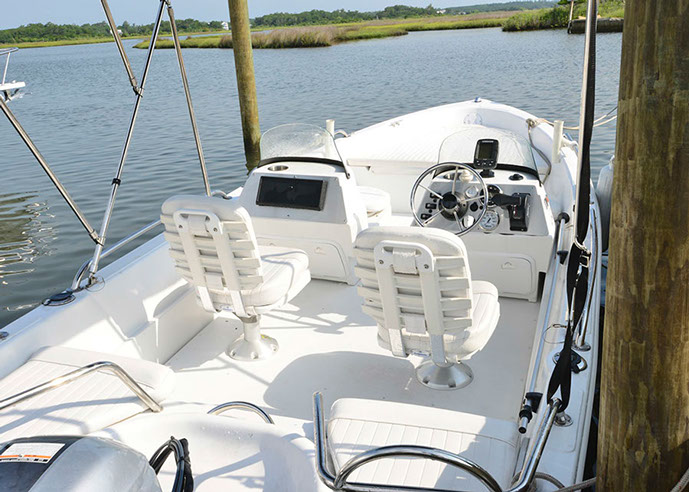 Topsail Boat Rental - 17 Foot Dual Console
